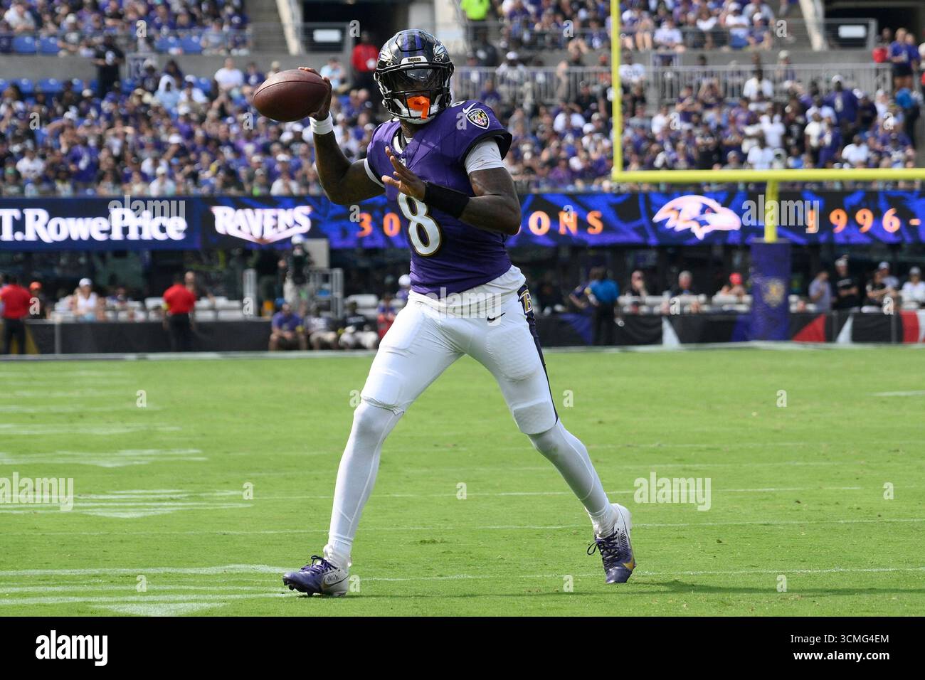 Baltimore Ravens quarterback Lamar Jackson (8) in action during the ...
