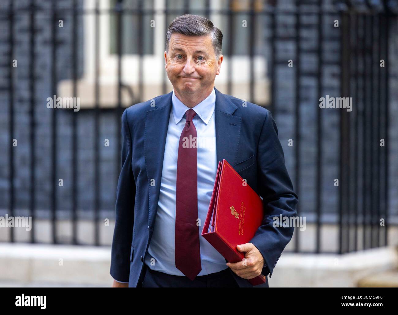 London, UK 16th Sept 2025 Douglas Alexander, Scottish Secretary, leaves ...