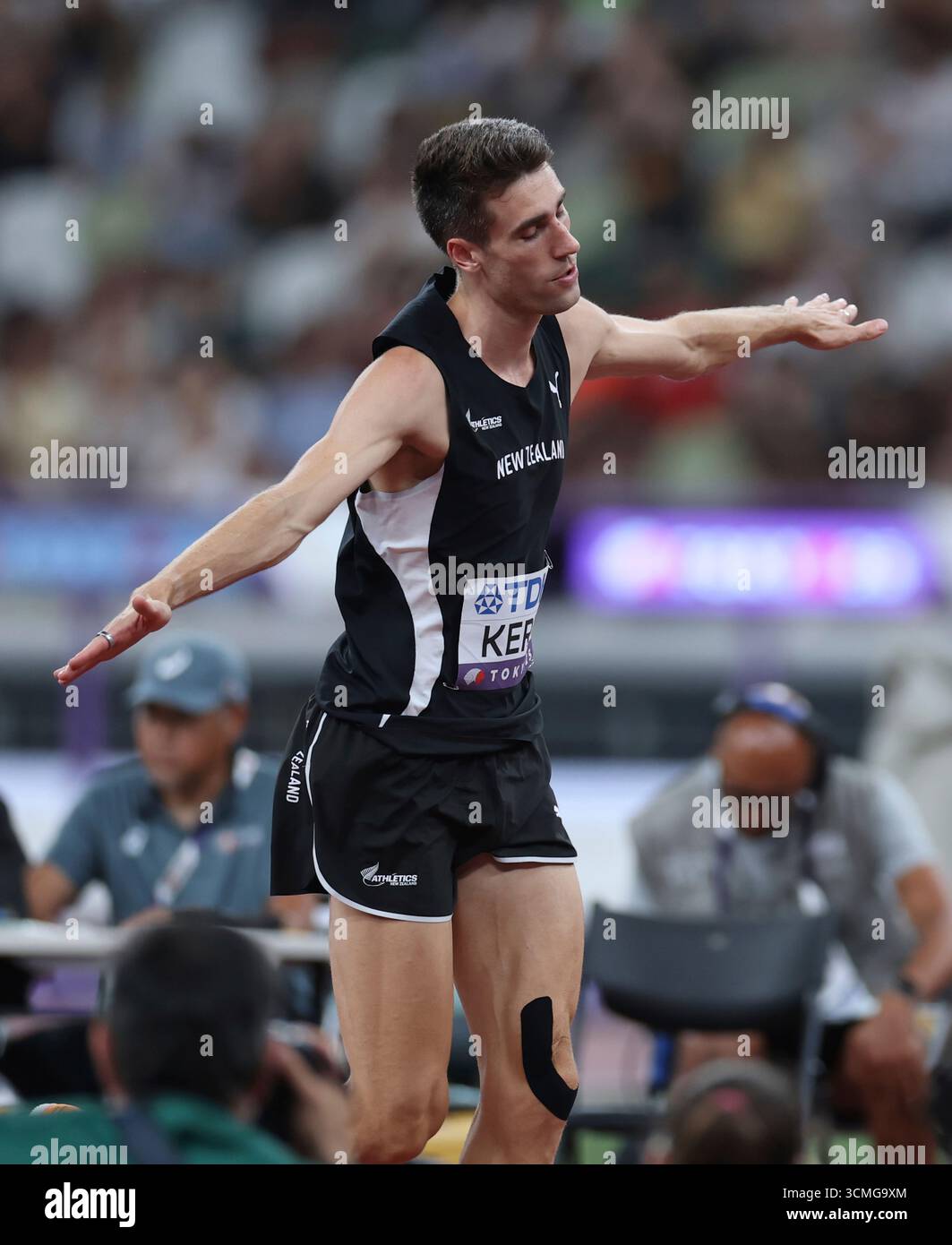 Hamish KERR of New Zealand reacts during Men's High Jump of the World ...