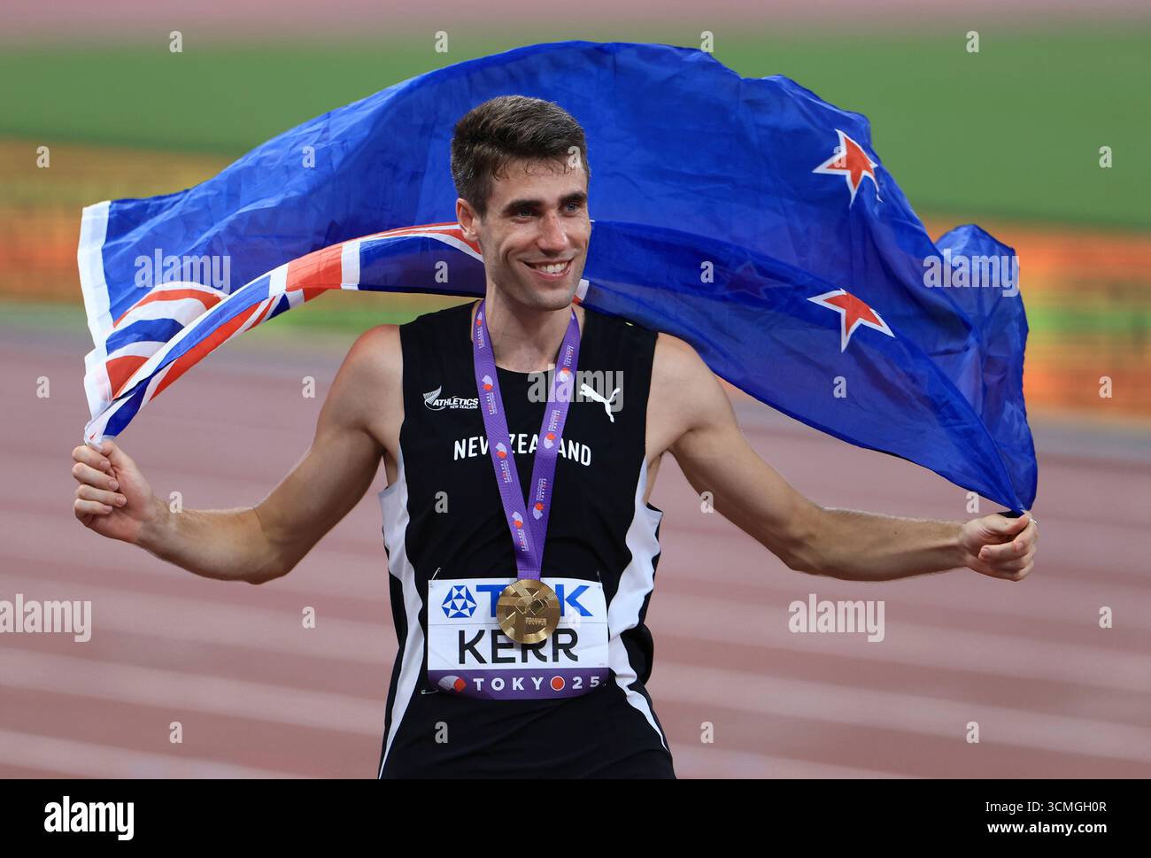 Hamish KERR of New Zealand celebrates after winning the Men's high jump ...