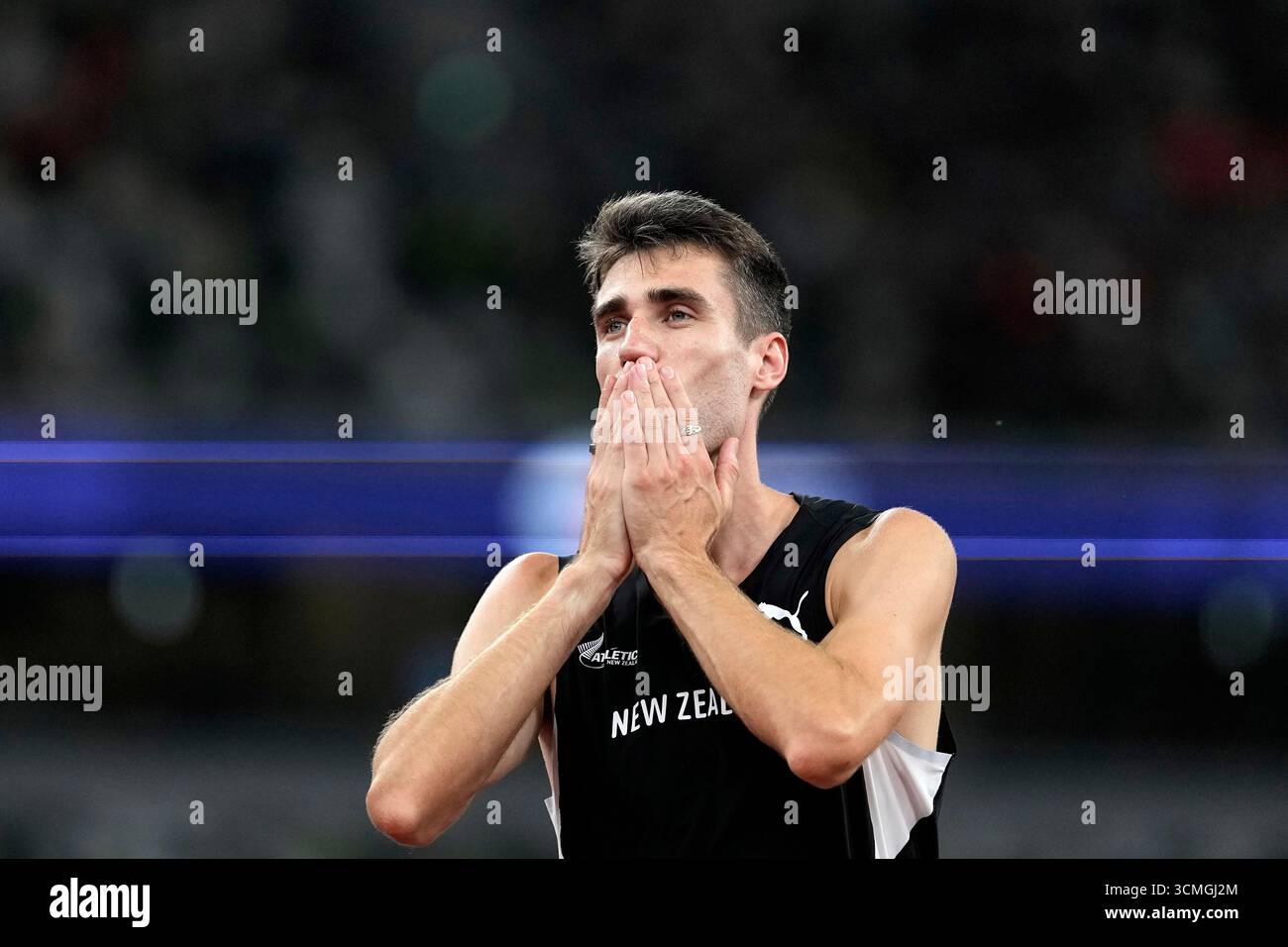 New Zealand's Hamish Kerr reacts after an attempt in the men's high ...