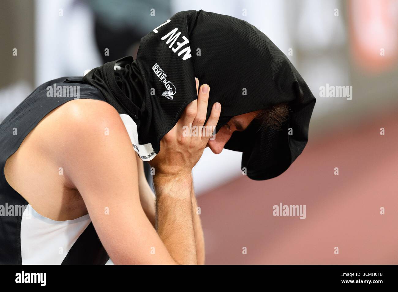 Hamish Kerr (New Zealand) focusing himself during the high jump final ...