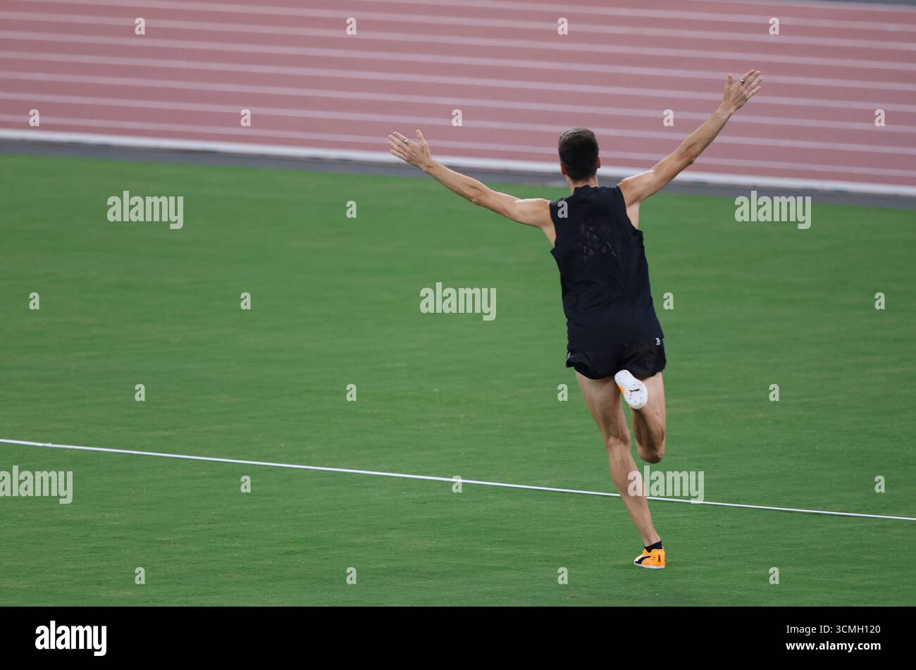 Hamish KERR of New Zealand reacts after winning the Men's high jump ...
