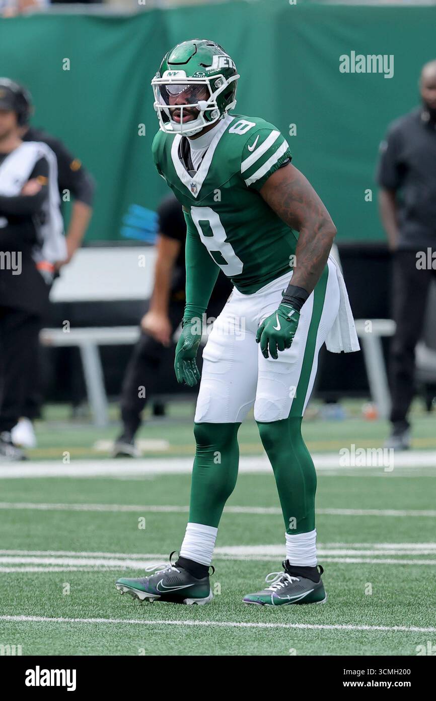 New York Jets safety Andre Cisco (8) in action against the Pittsburgh ...