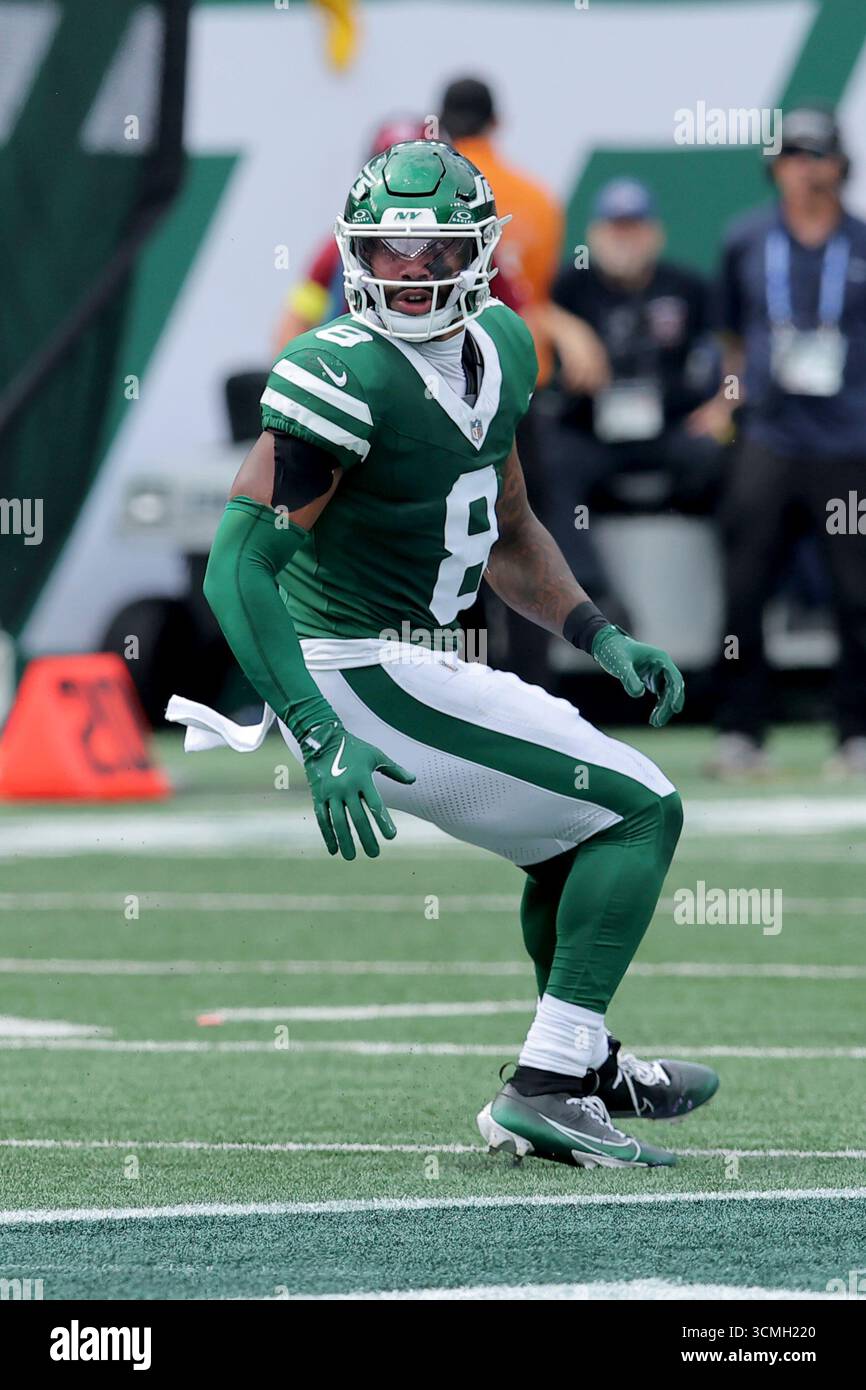 New York Jets safety Andre Cisco (8) in action against the Pittsburgh ...