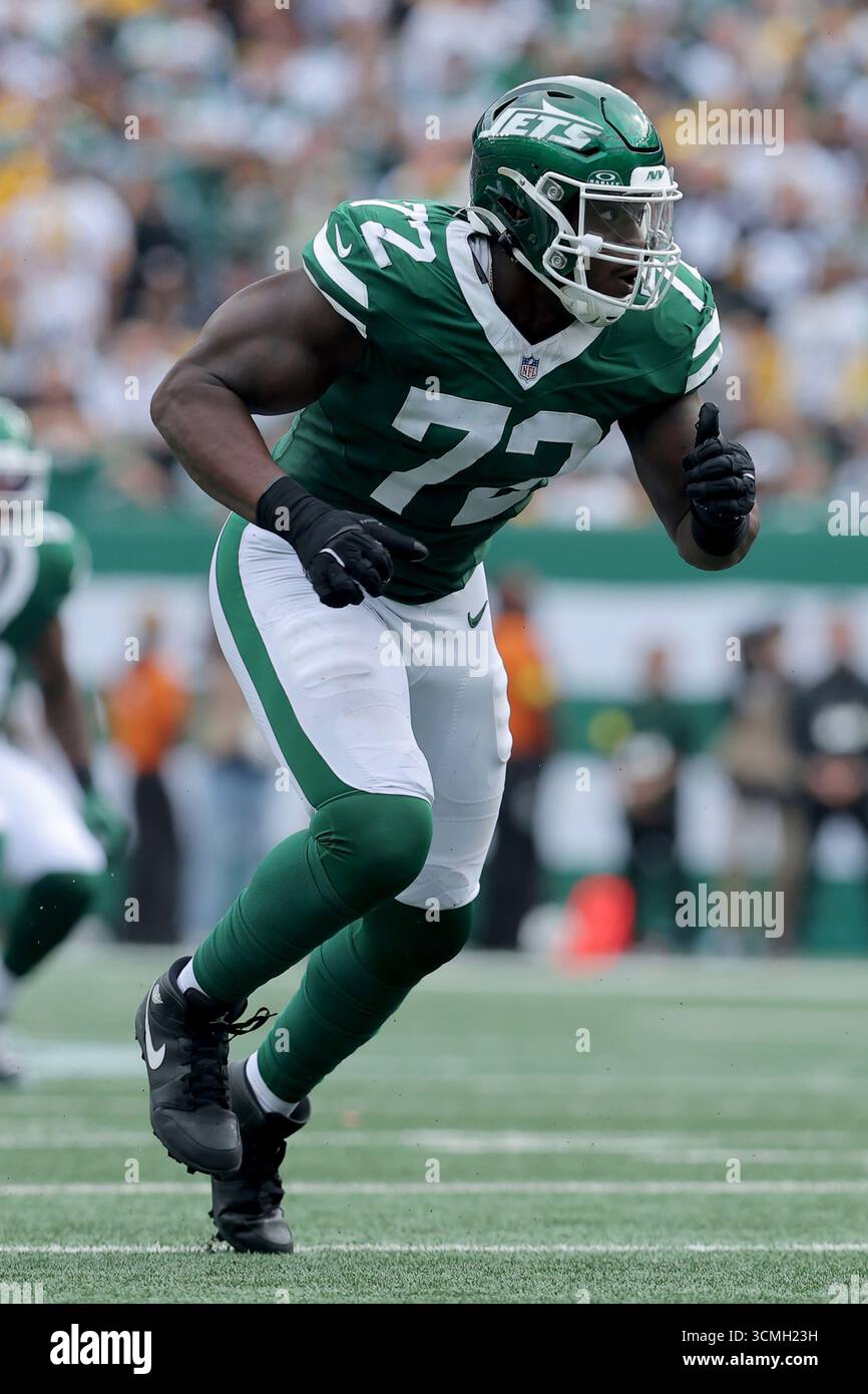 New York Jets defensive end Micheal Clemons (72) in action against the ...