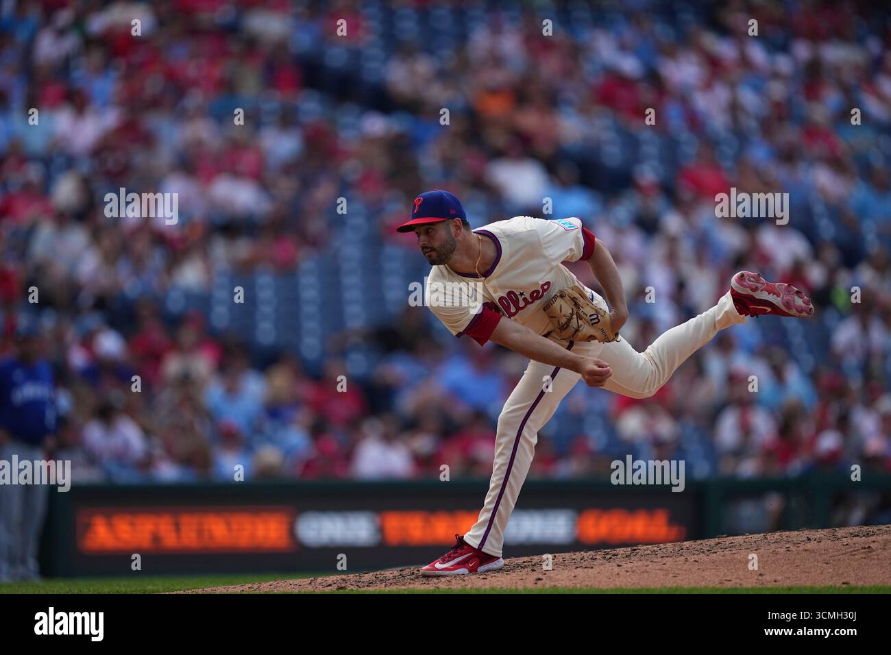 Philadelphia Phillies pitcher Max Lazar in action during a baseball ...