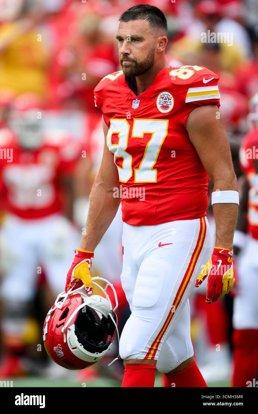Kansas City Chiefs tight end Travis Kelce takes a break during warmups ...