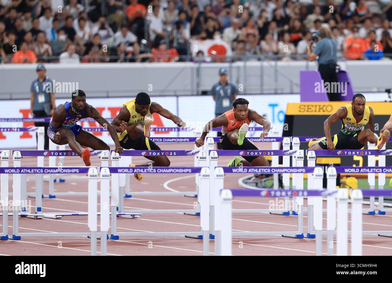 (L-R) Cordell TINCH of United States, Orlando BENNETT of Jamaica ...