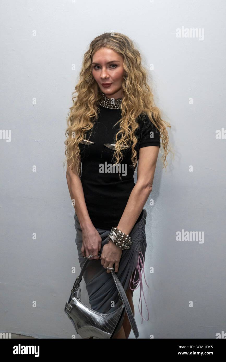 NEW YORK, NEW YORK - SEPTEMBER 15: Anna Delvey attends the "POP ...