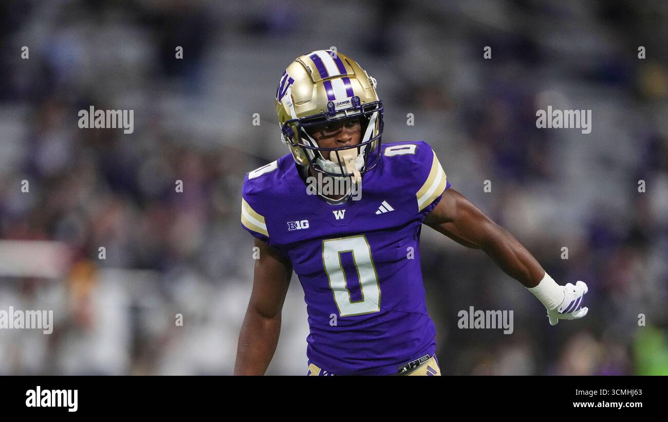 Washington wide receiver Kevin Green Jr. in action against UC Davis ...