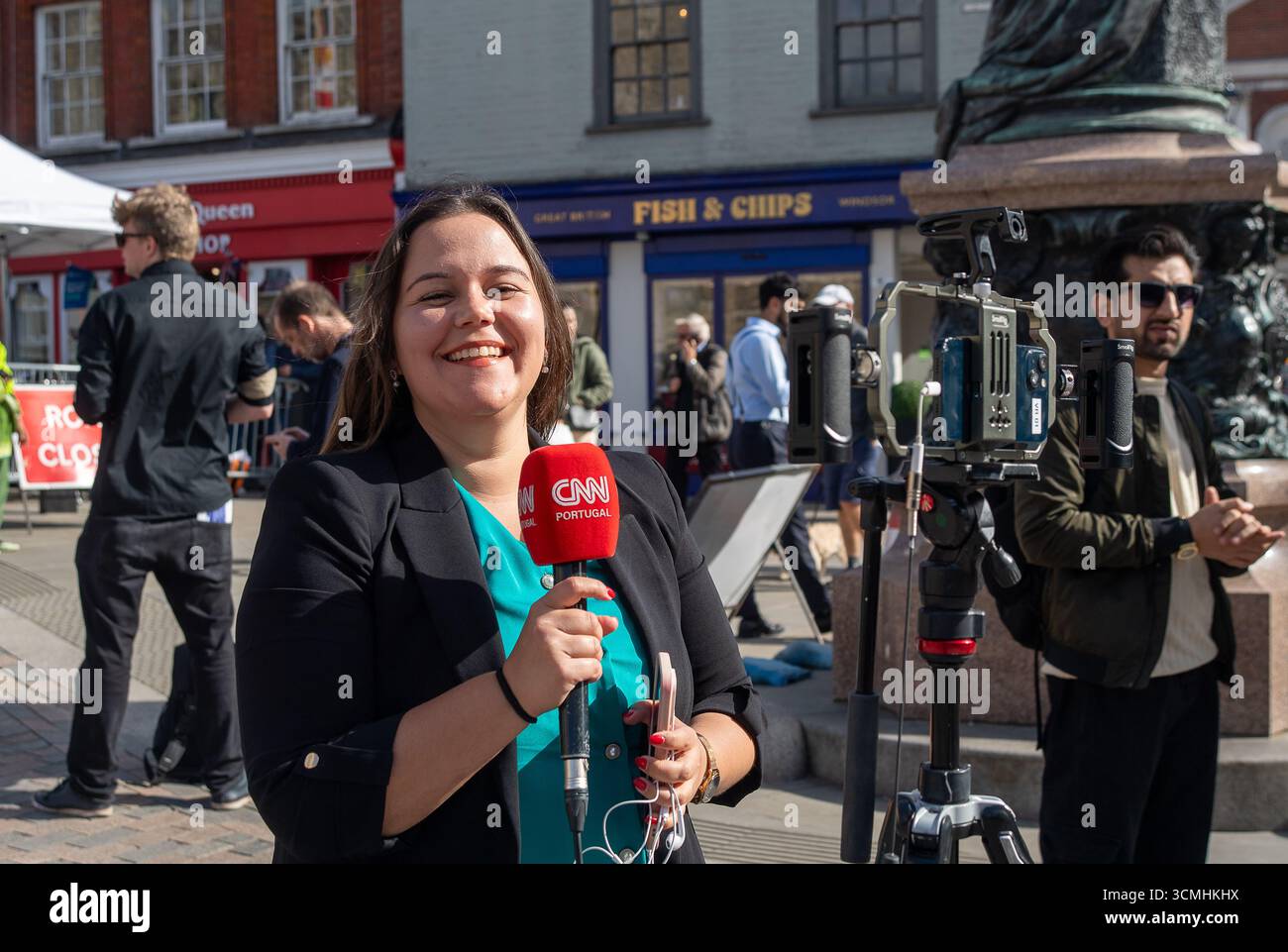 Windsor, Berkshire, UK. 16th September, 2025. A reporter from CNN ...
