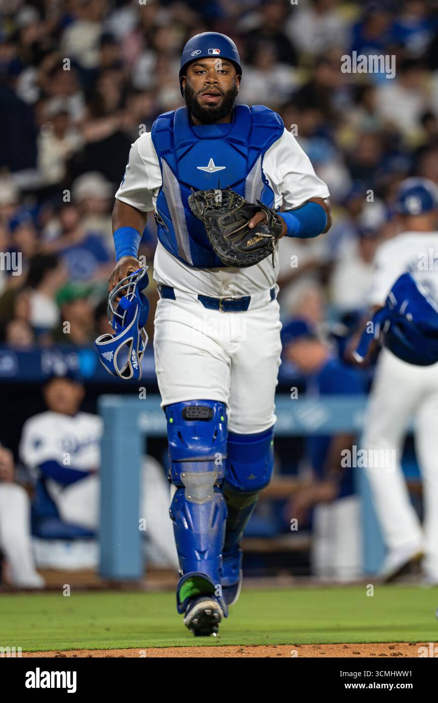 Los Angeles Dodgers catcher Chuckie Robinson (52) takes the field ...