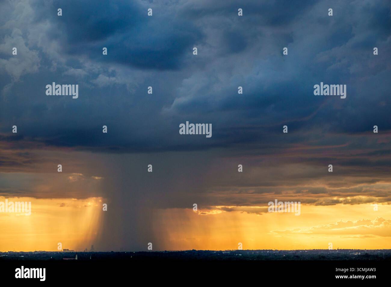Rain curtain isolated storm cell hi-res stock photography and images ...
