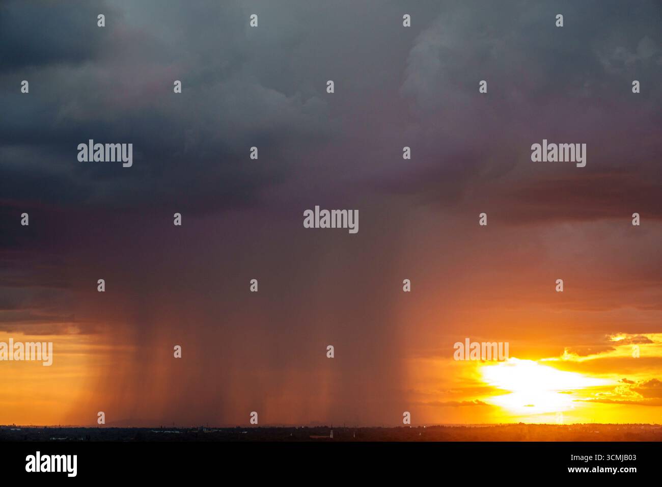 Rain shower squall line hi-res stock photography and images - Alamy