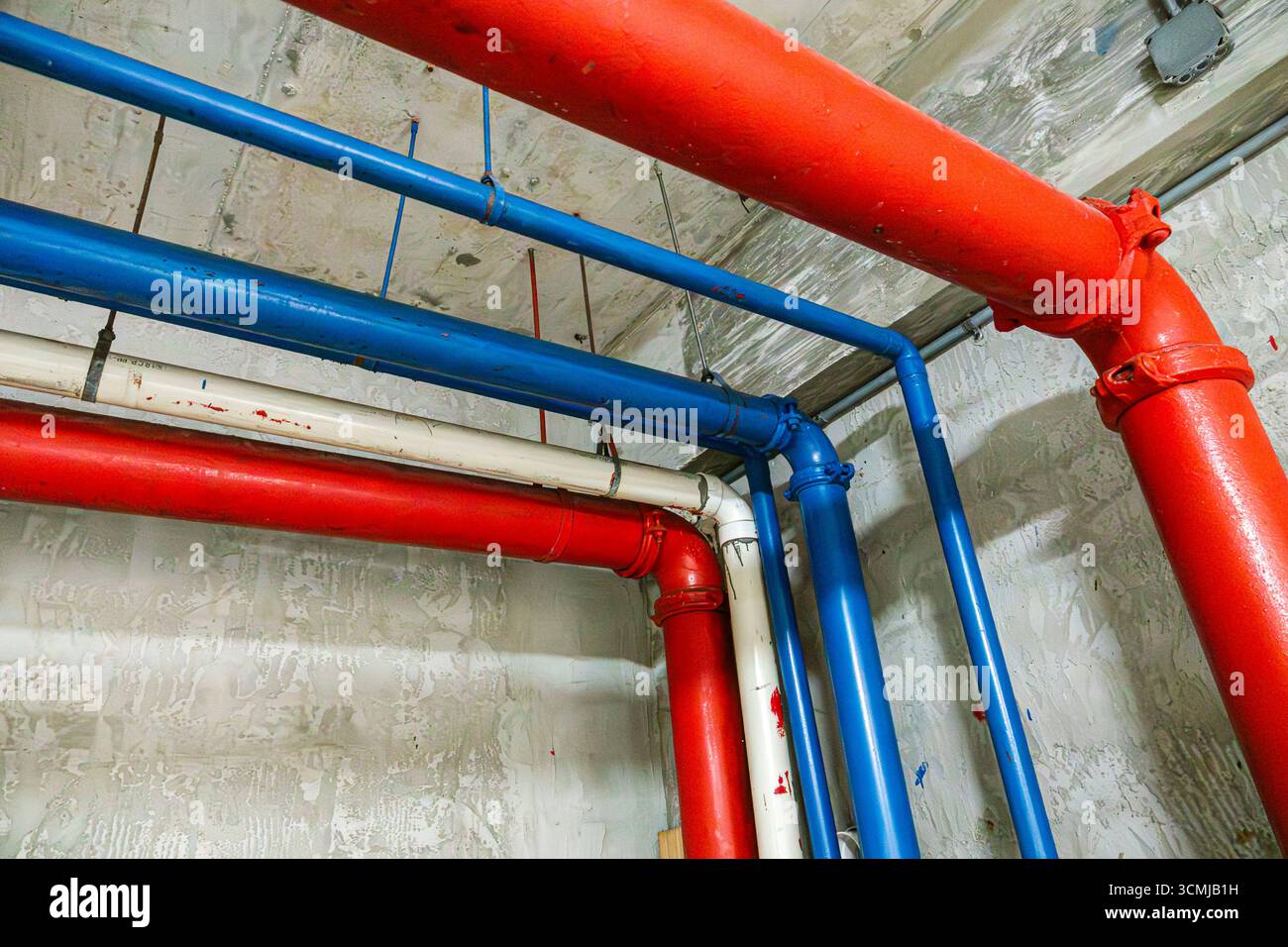 Basement construction engineering group hi-res stock photography and ...