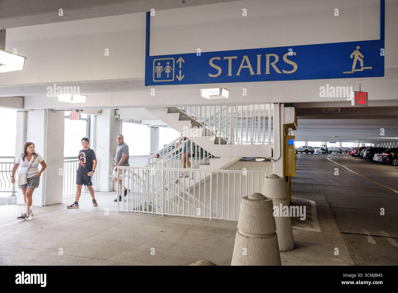 Aventura Mall Miami Florida,shopping indoor parking lot garage car park ...
