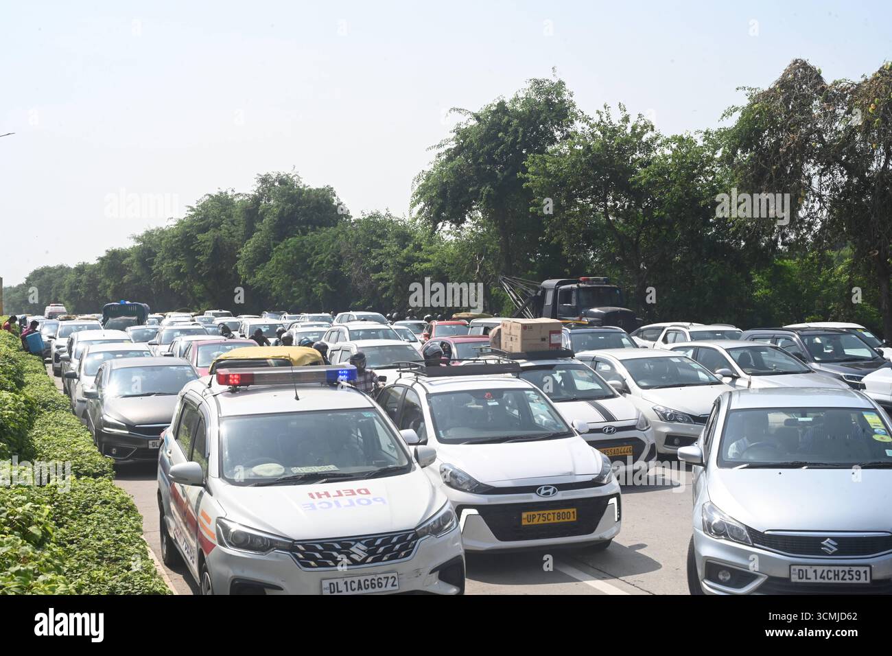 NEW DELHI, INDIA - SEPTEMBER 16: heavy Traffic jam at Bypass ring Road ...