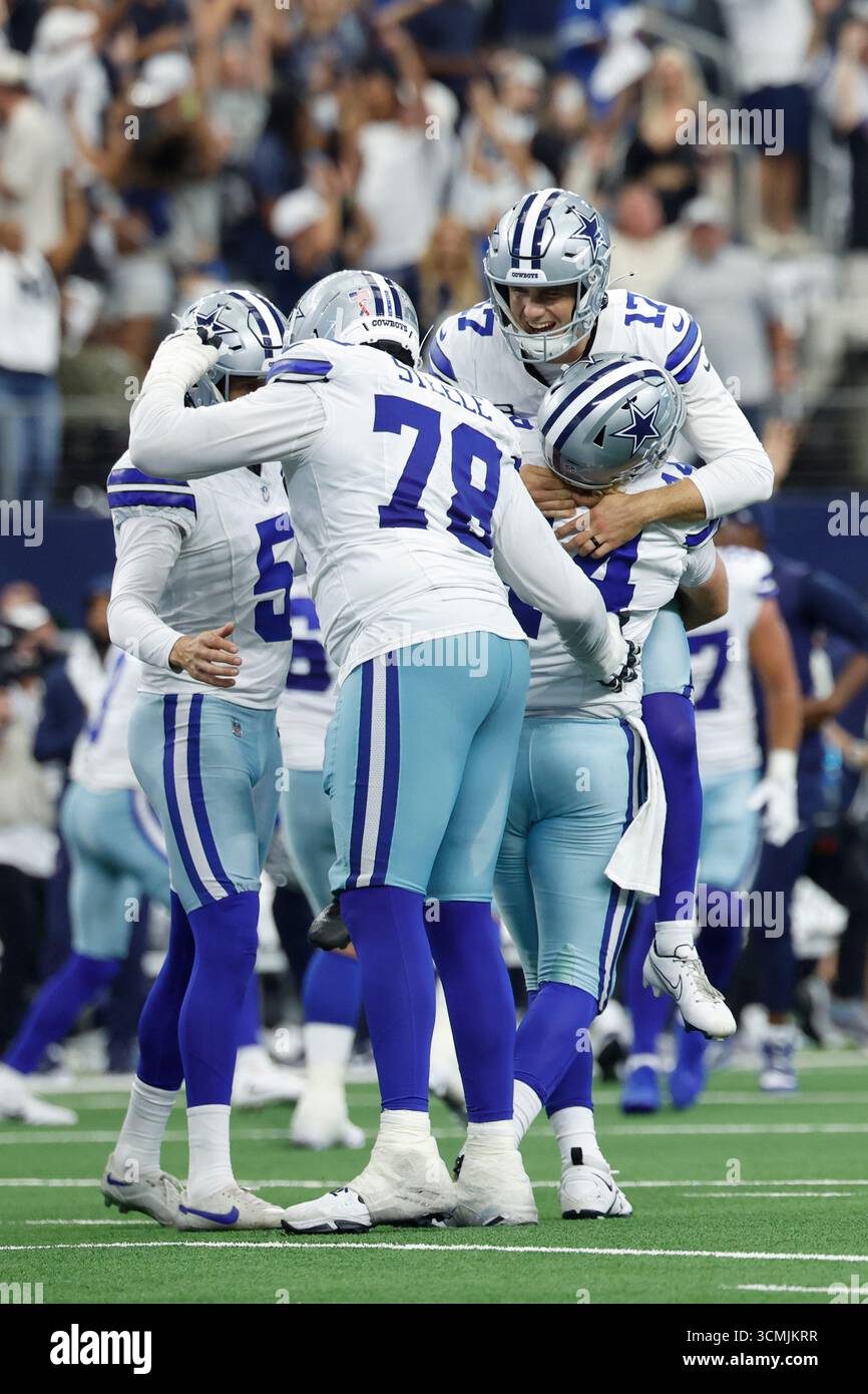 Dallas Cowboys kicker Brandon Aubrey (17) celebrates with teammates ...