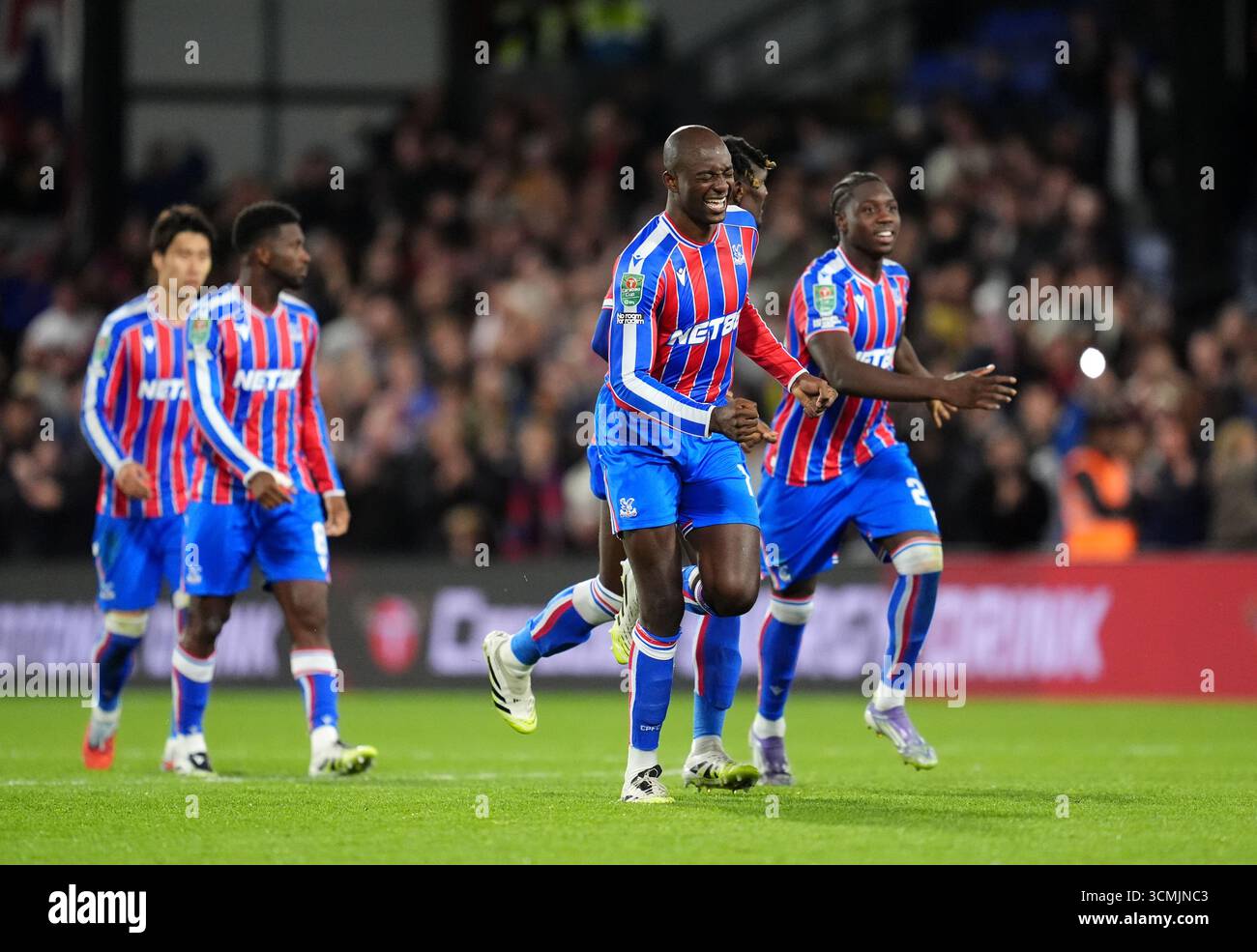 Crystal Palace's Jean-Philippe Mateta (centre) and team-mates celebrate ...