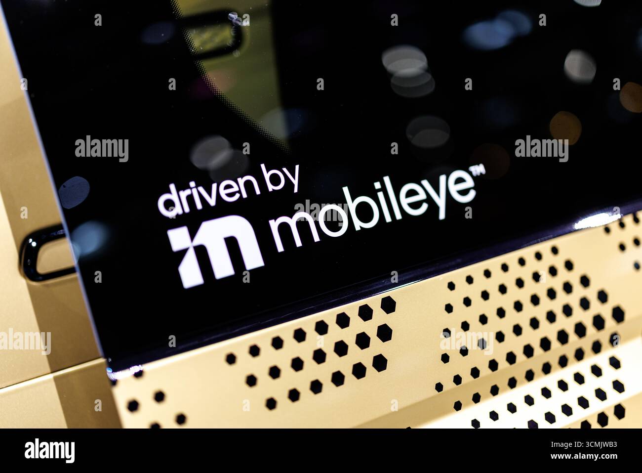 Mobileye logo hi-res stock photography and images - Alamy