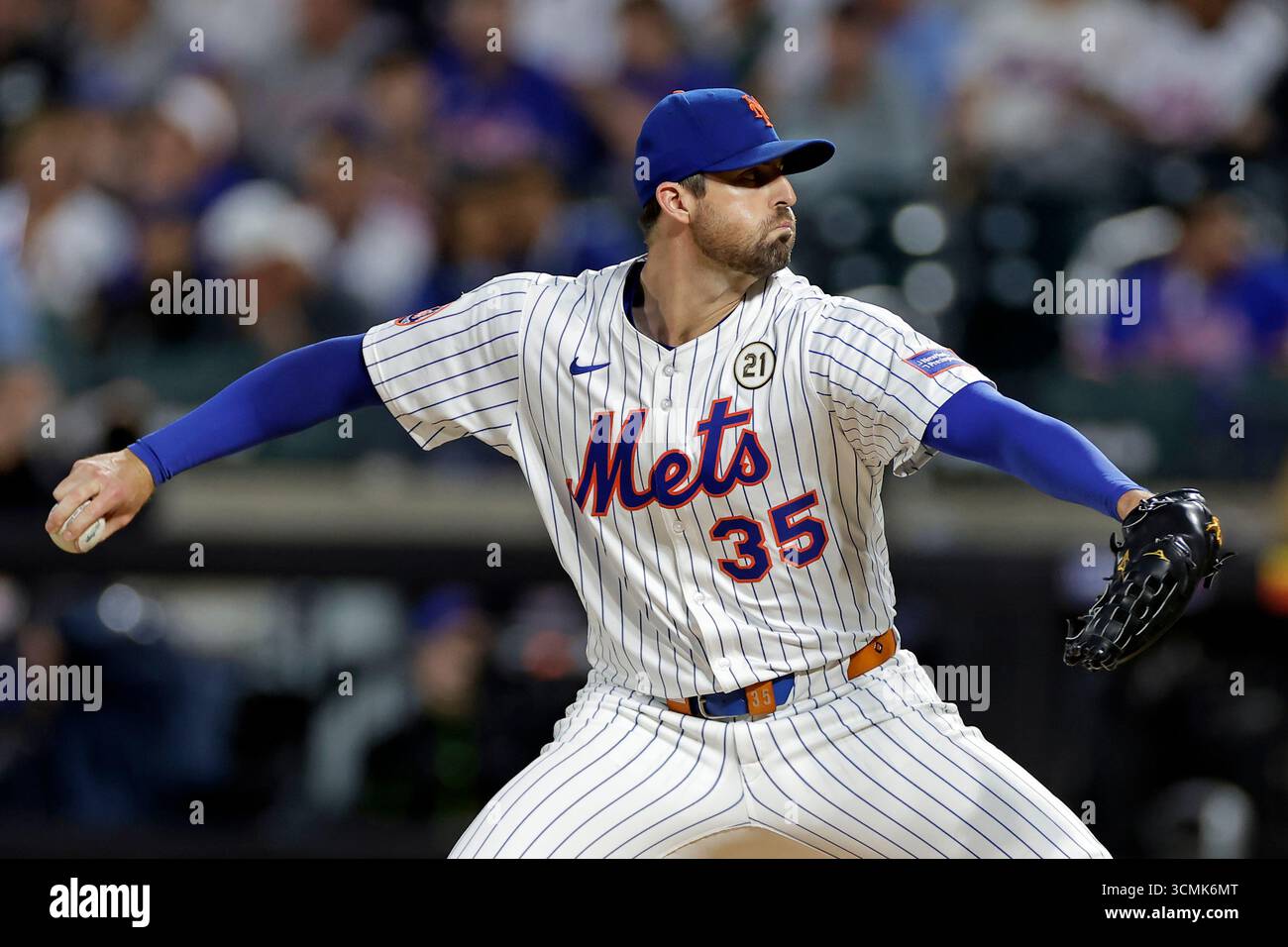 New York Mets pitcher Clay Holmes throws during the first inning of a ...