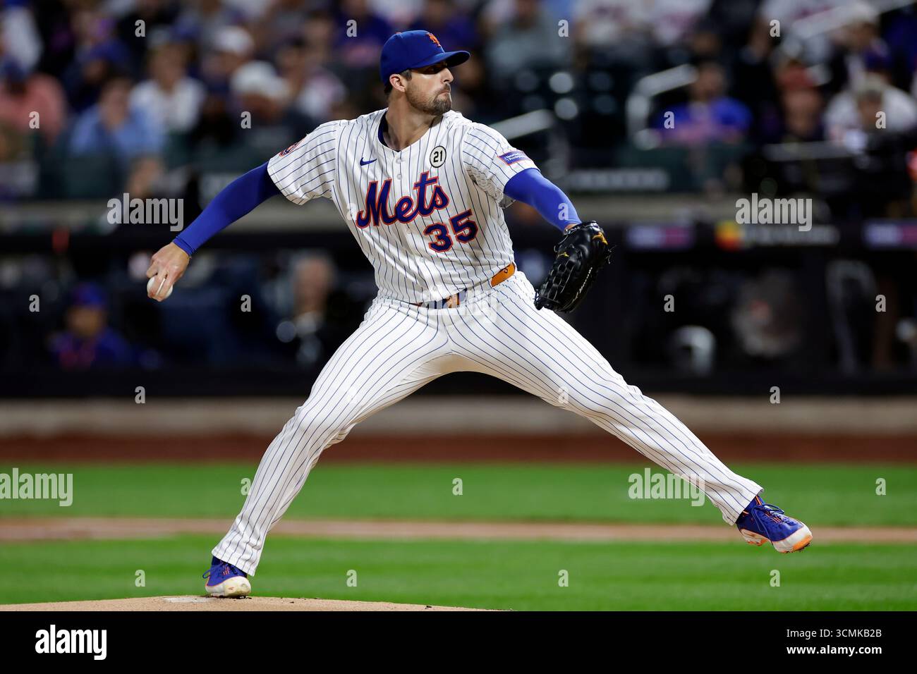 New York Mets Pitcher Clay Holmes 35 Throws During The First Inning