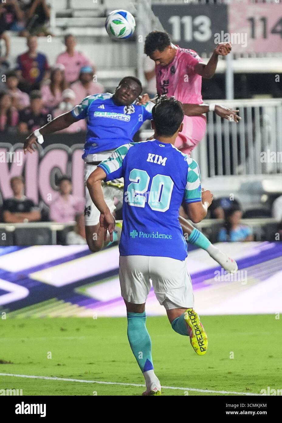 Inter Miami defender Ian Fray, right, heads the ball as Seattle ...