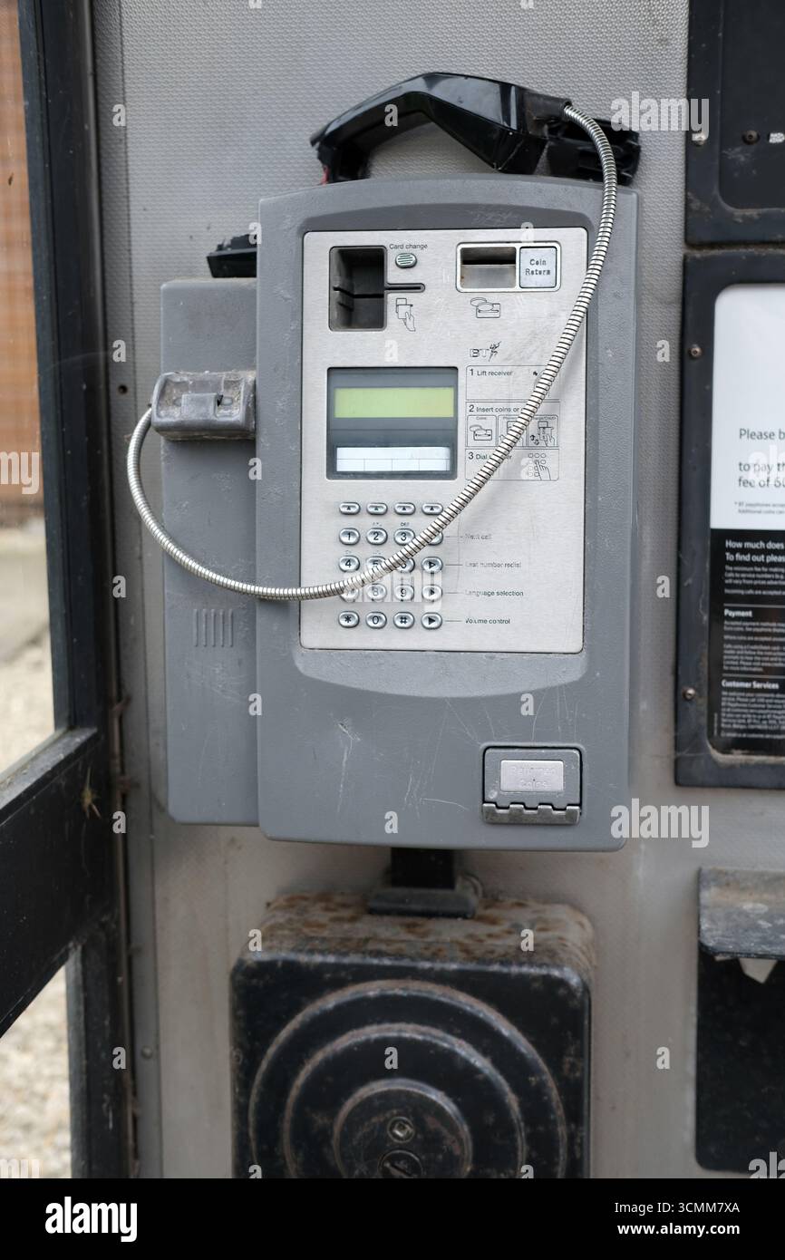 March 2025 - Broken public telephone at the Taunton Deane motorway ...