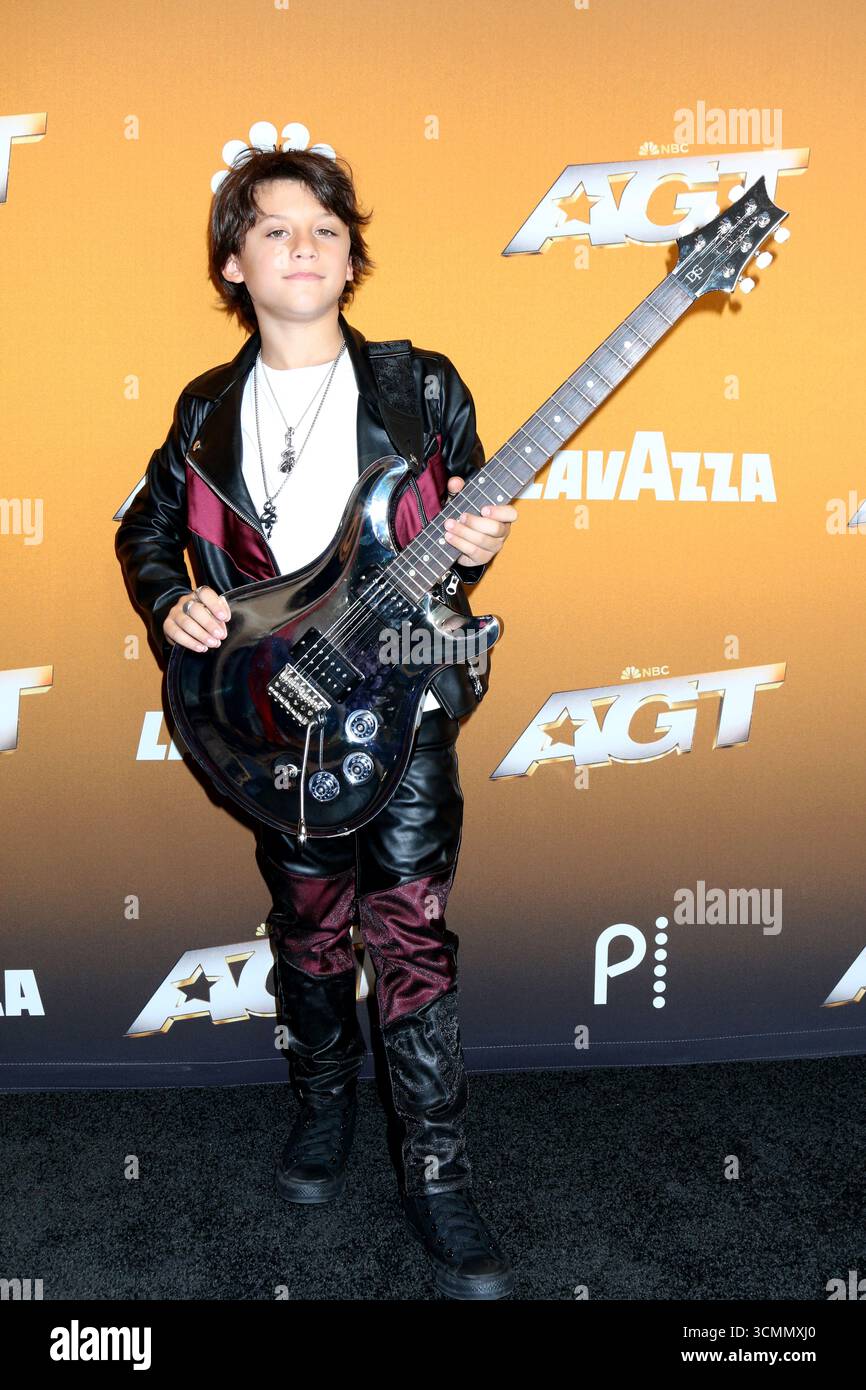 Pasadena, USA. 16, September, 2025. Pictured left to right, Bay Melnick ...