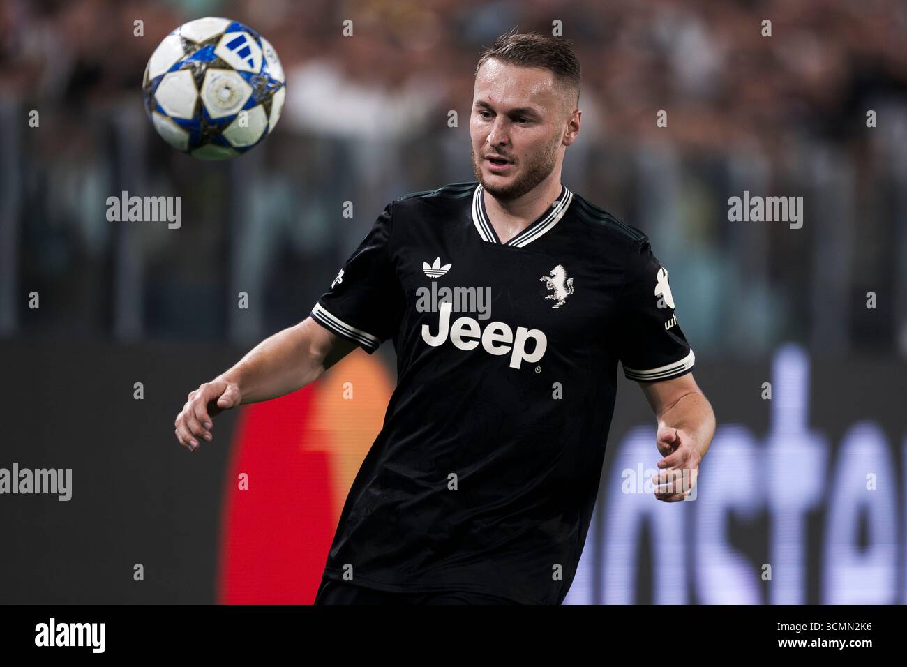 Teun Koopmeiners of Juventus FC in action during the UEFA Champions ...