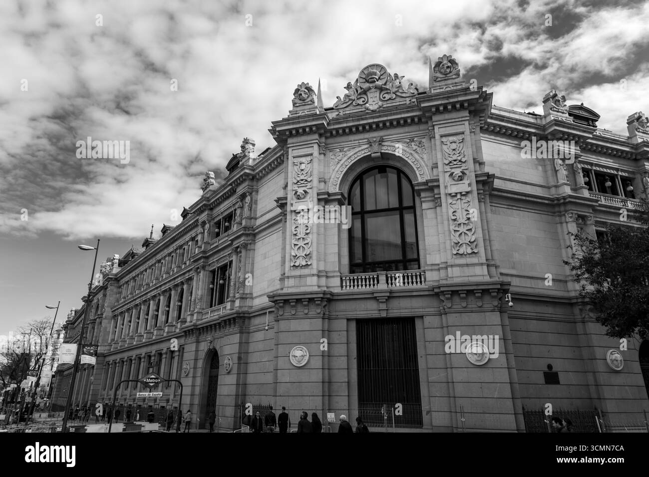 National bank banco national de Black and White Stock Photos & Images ...
