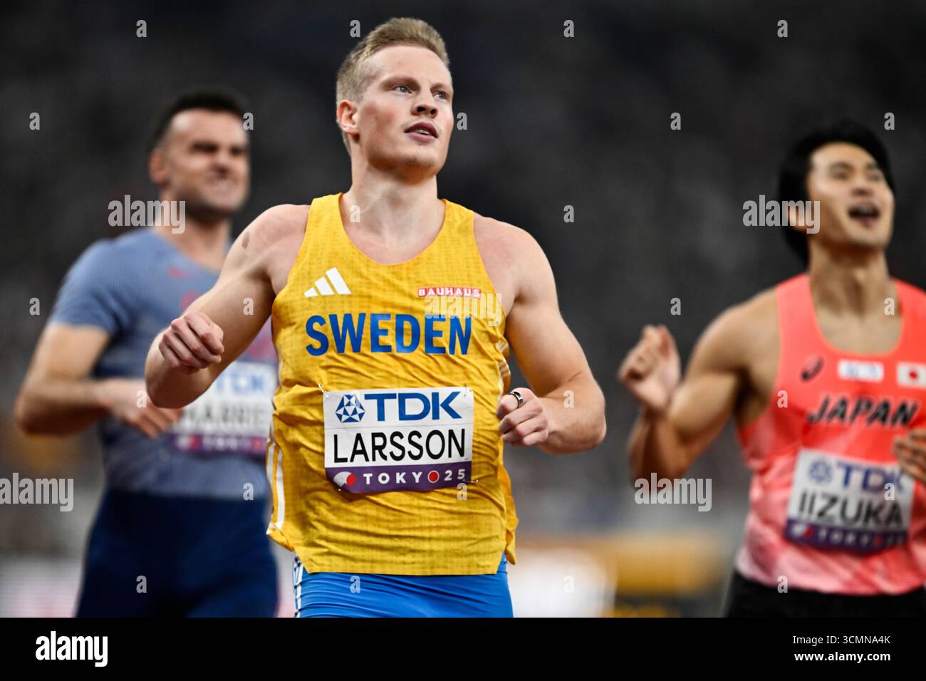 TOKYO, JAPAN 20250917Sweden's Julia Henriksson in the 200m trial during ...