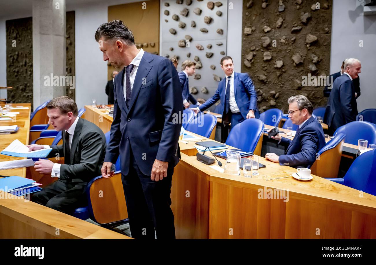 THE HAGUE - The Cabinet of Ministers and State Secretaries in Section K ...
