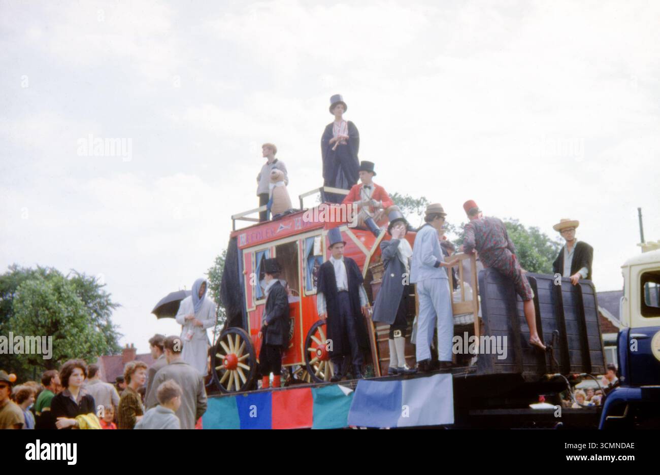 Hull parade float hi-res stock photography and images - Alamy