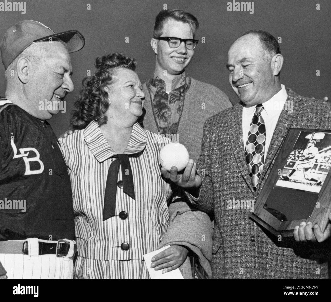Lou Novikoff, right after being inducted into the International ...