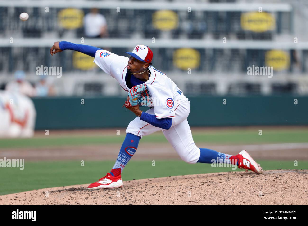 Knoxville Smokies starting pitcher Erian Rodriguez (18) in action ...