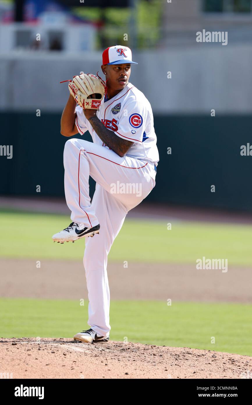 Knoxville Smokies relief pitcher Yency Almonte (40) in action against ...