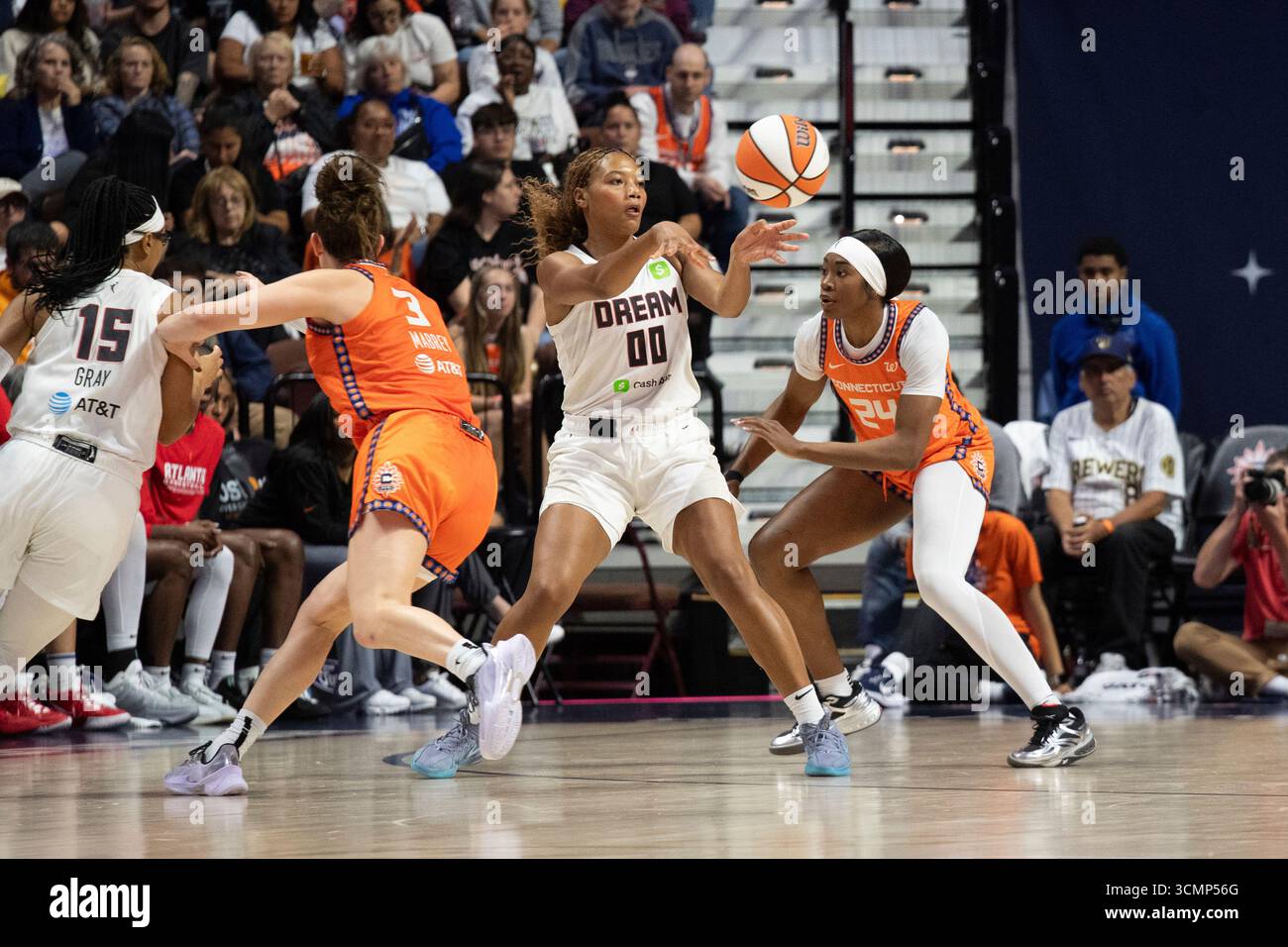 UNCASVILLE, CT - SEPTEMBER 10: Atlanta Dream forward Naz Hillmon (00 ...