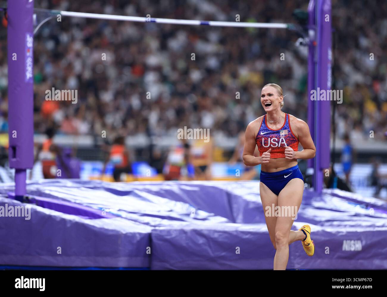 Katie MOON of United States reacts after making an attempt 4.90 meters ...