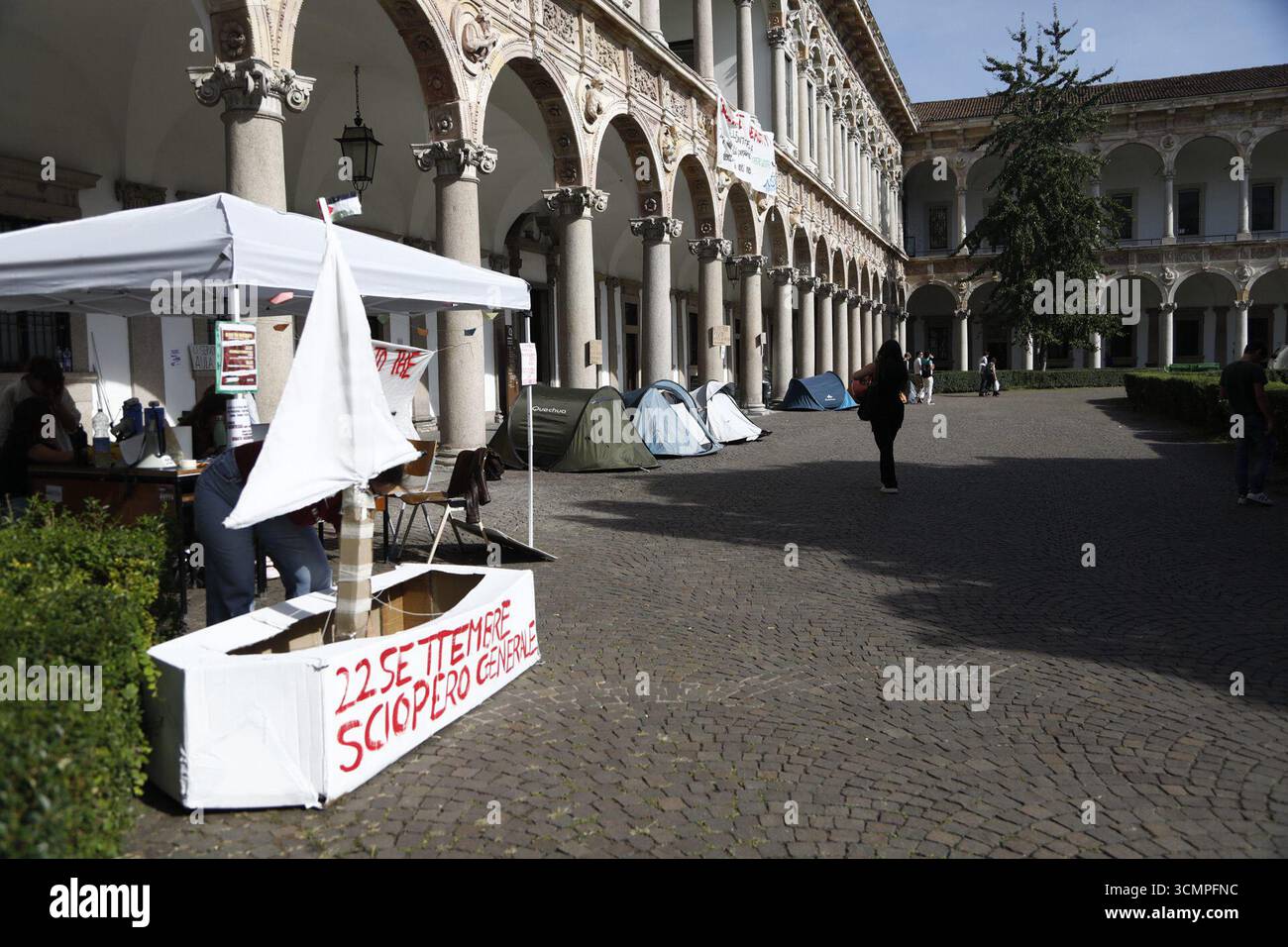 Milan State University protests and demonstrations with tents and ...