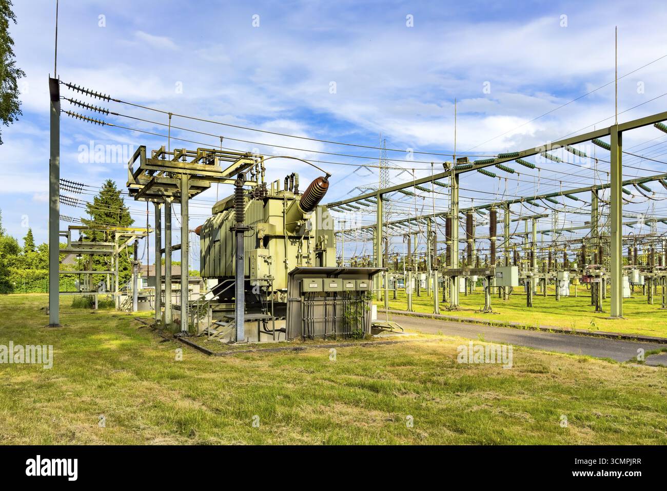 Left large transformer transformer transformer power transformer in ...