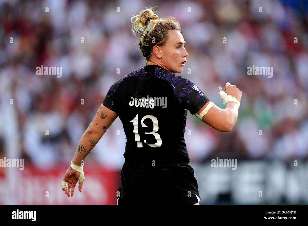 England's Megan Jones during the Women's Rugby World Cup 2025 pool A ...