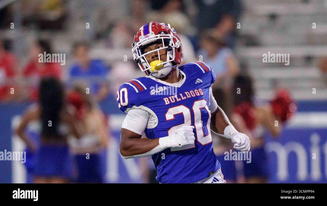 Louisiana Tech defensive back Kenyatta McNeese (20) runs during an NCAA ...