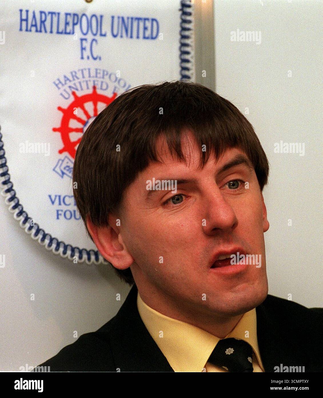 Peter Beardsley signs for Hartlepool United FC Stock Photo - Alamy