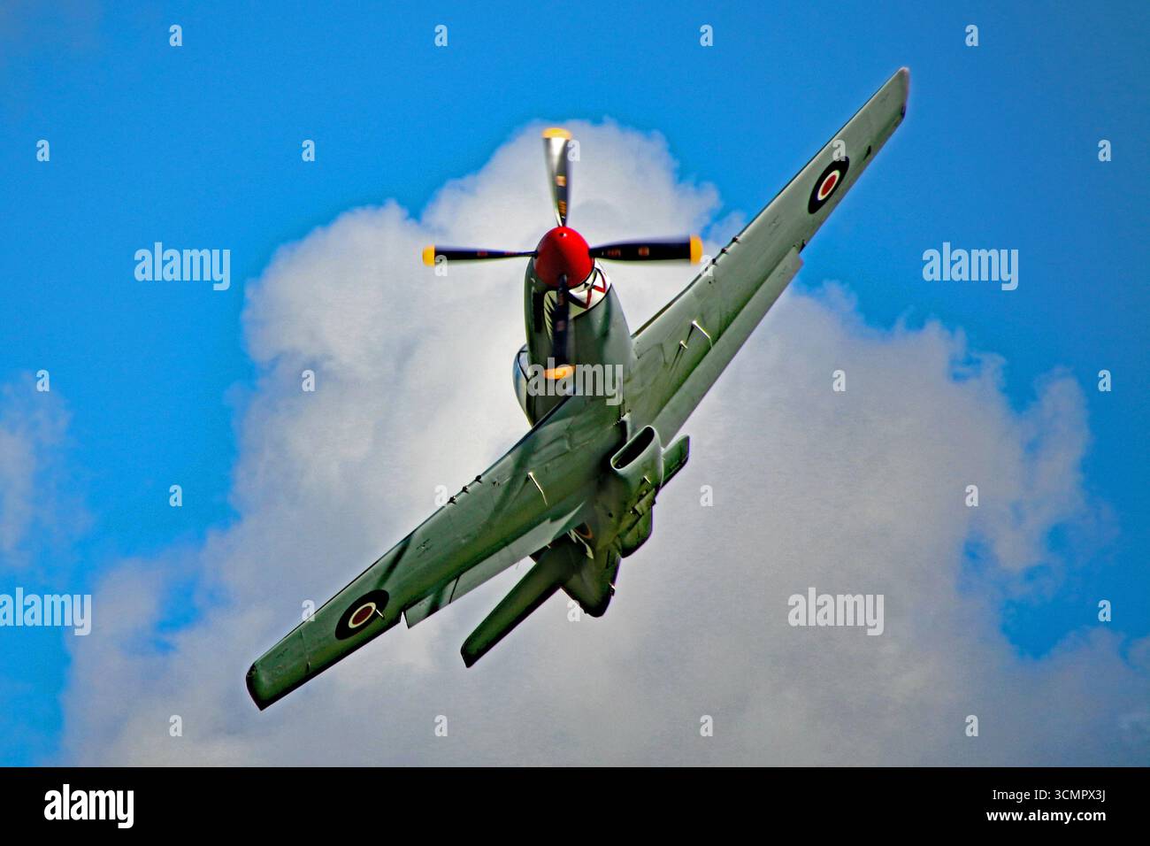 Vintage raf military aircraft hi-res stock photography and images - Alamy