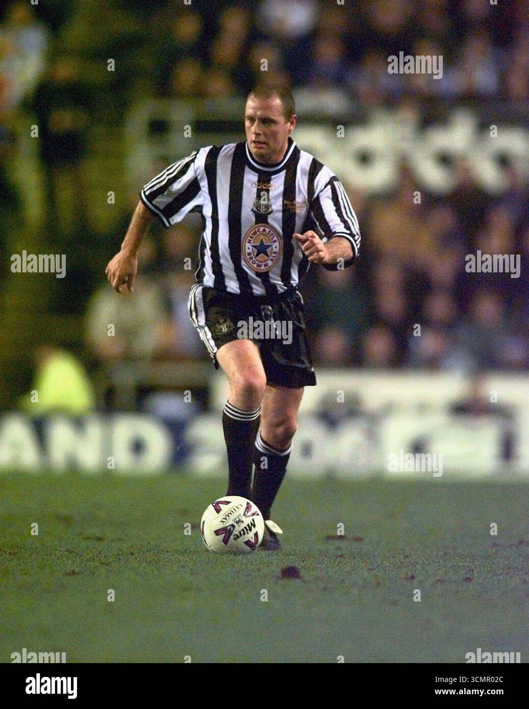 Paul Gascoigne Gazza wears a black and white shirt again for Peter ...