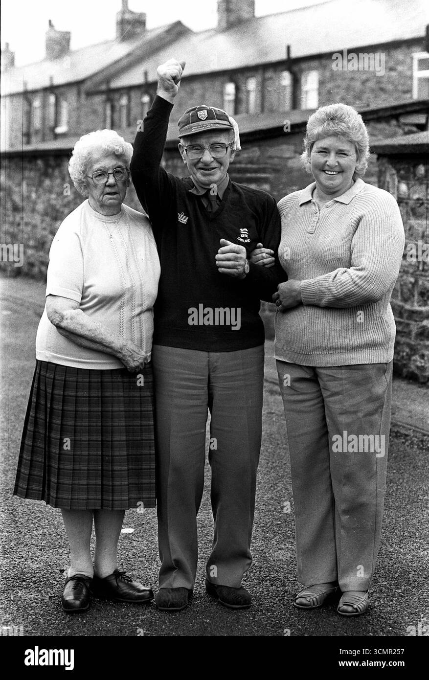 Sir Bobby Robson's parents Philip and Lilian celebrate his appointment ...