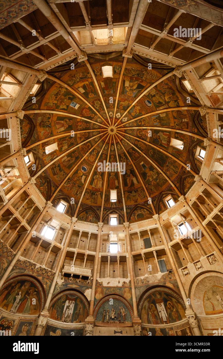 Parma the baptistery hi-res stock photography and images - Alamy