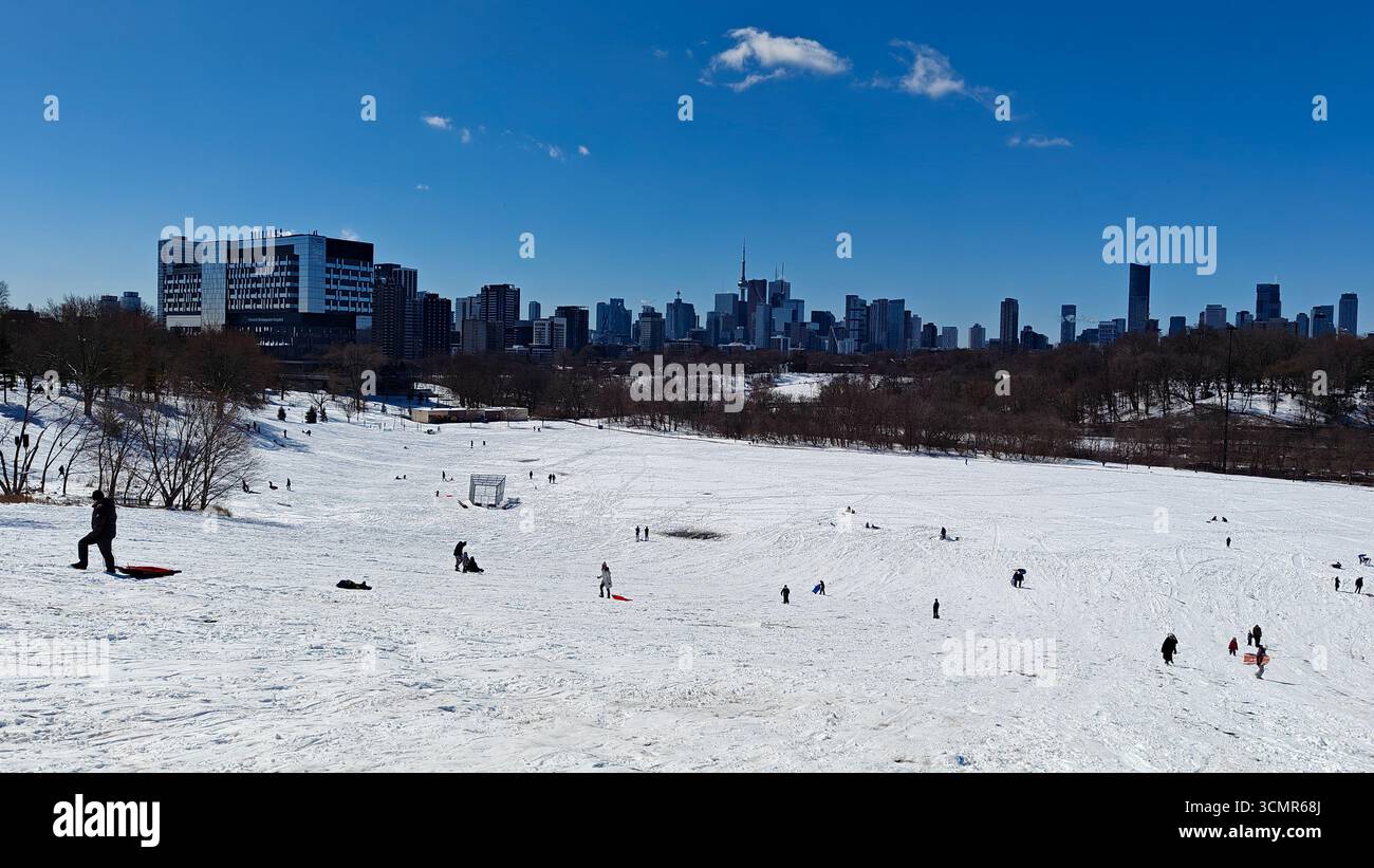 Beautiful Toronto skyline with CN Tower and modern skyscrapers Stock ...
